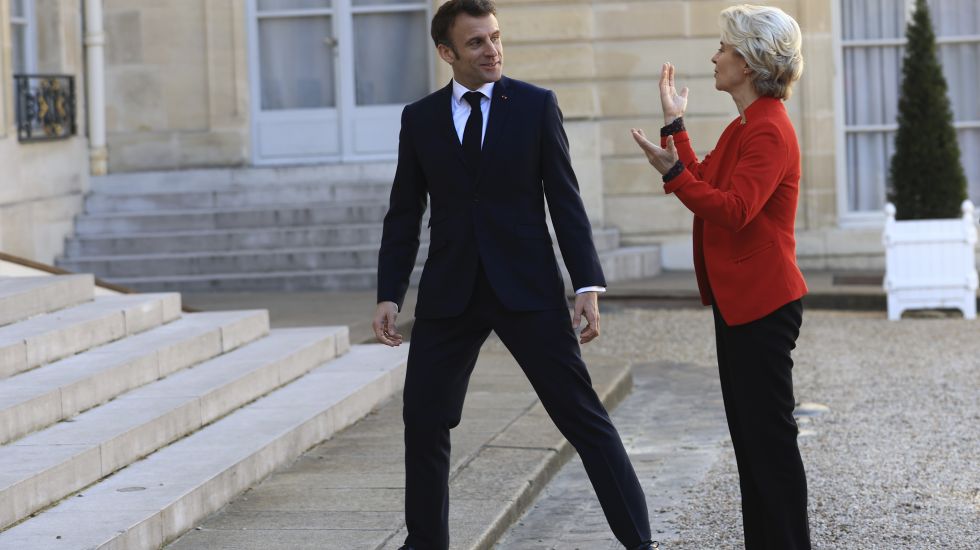 Macron SangeetaNour Macron SangeetaNour